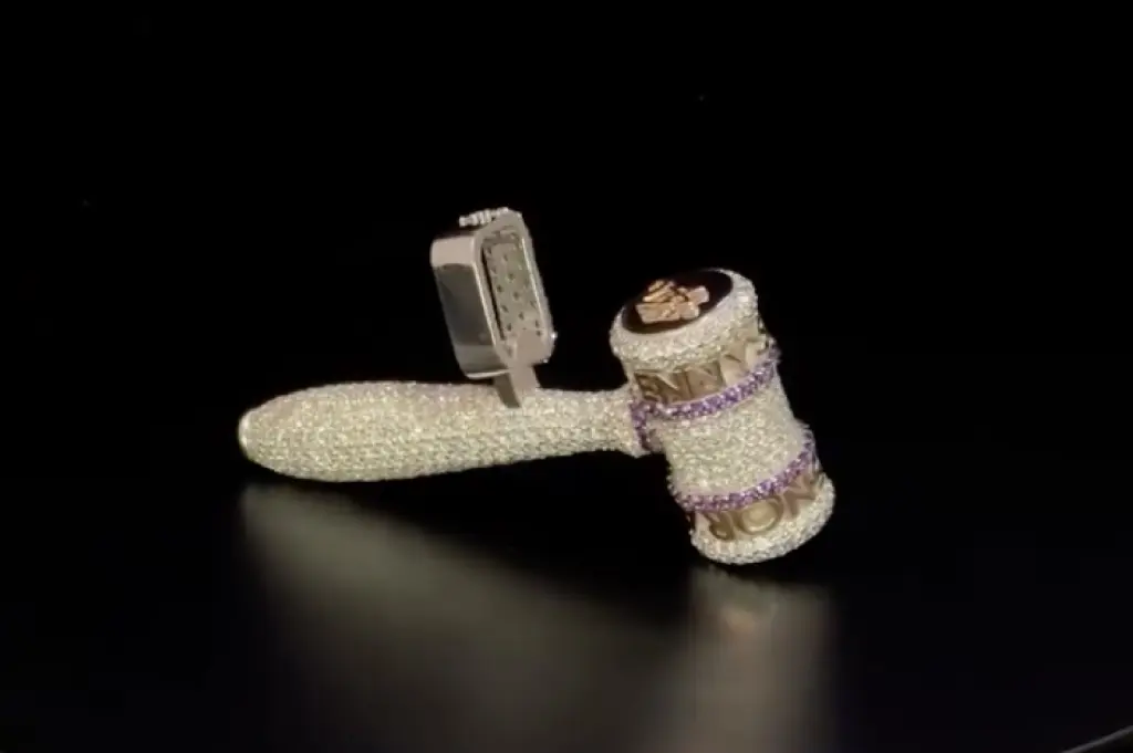 Aaron Judge’s $20K Diamond Gavel Necklace Was a Gift From Teammate ...