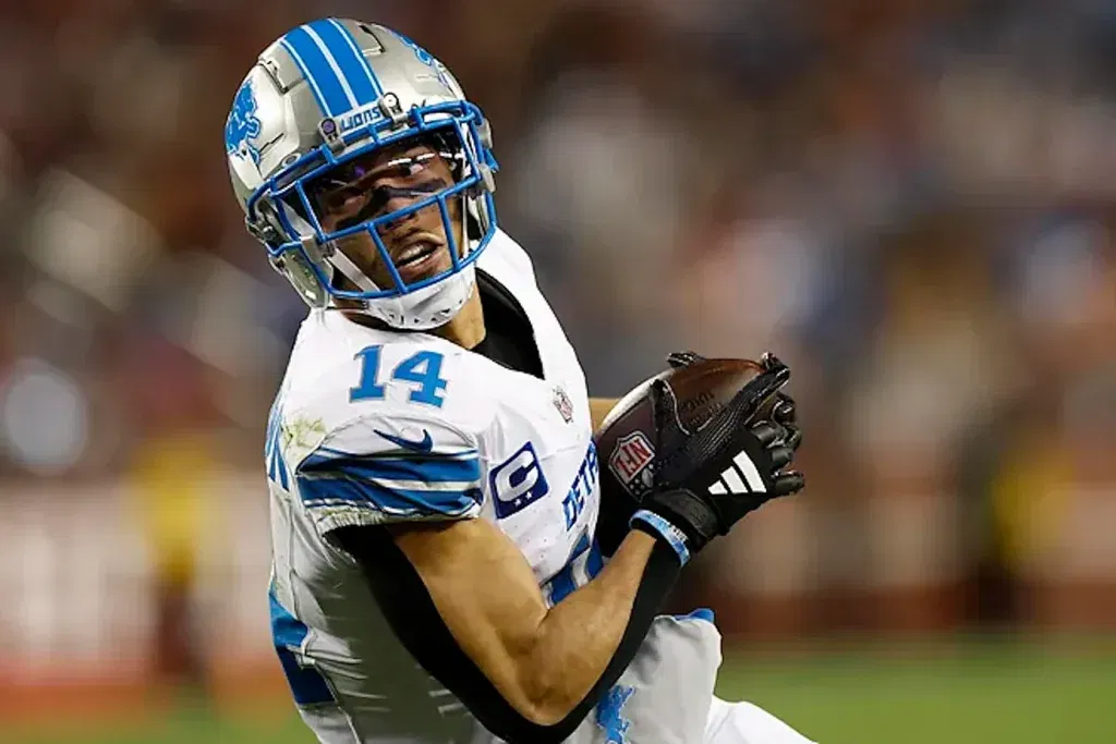 Amon-Ra St. Brown’s Childhood Story About Father’s Unusual 'Kissing ...