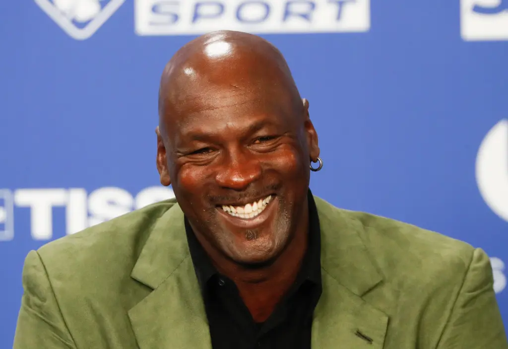 Michael Jordan Shares Heartfelt Hug with Rival-Turned-Teammate at Ryder ...
