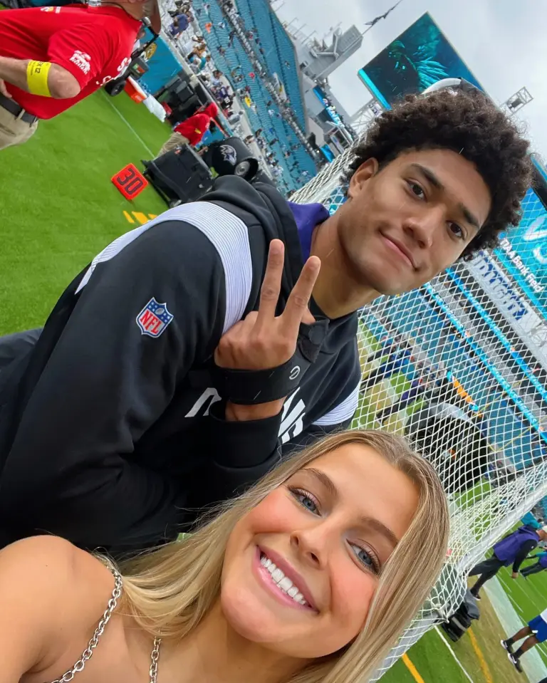 Ravens All-Pro Proposes to Longtime Girlfriend During Romantic Trip to ...