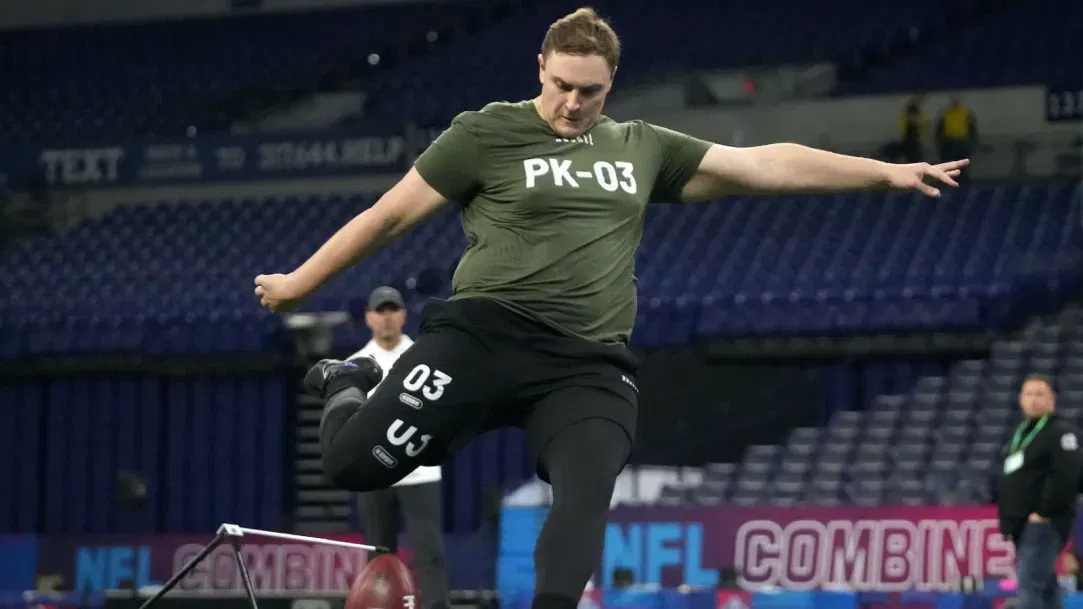 Jets Sign 250-Pound Kicker Harrison ‘Thiccer Kicker’ Mevis After ...