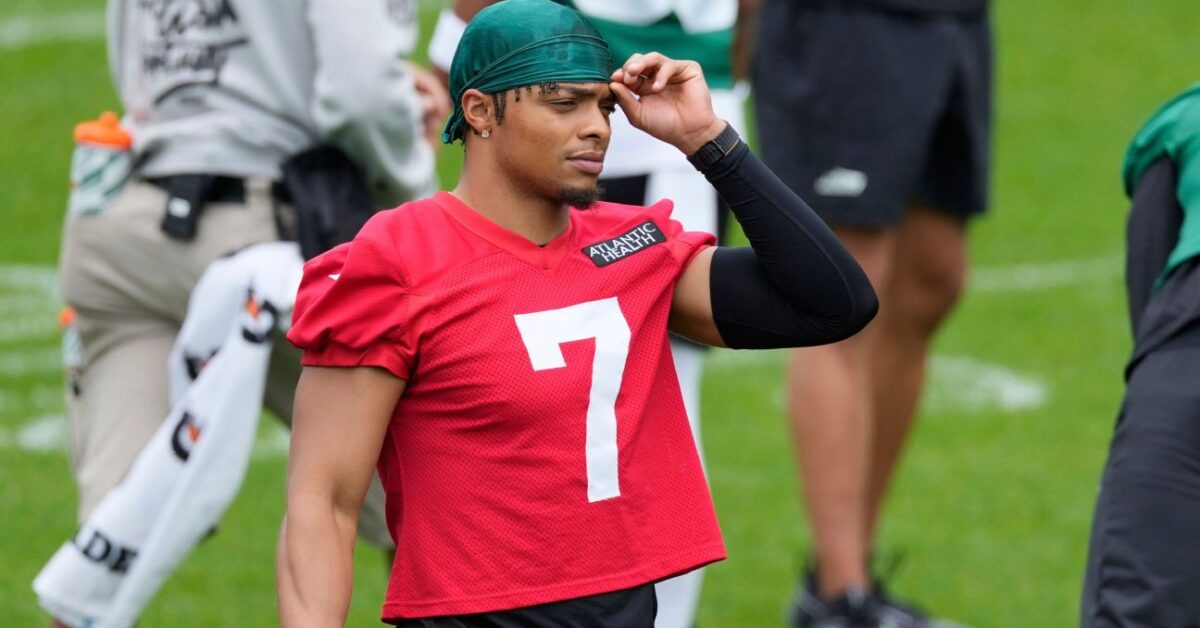 Major Update Emerges on Justin Fields' Toe Injury Status - TMSPN