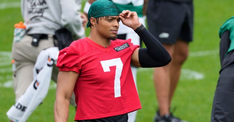 Major Update Emerges on Justin Fields' Toe Injury Status - TMSPN
