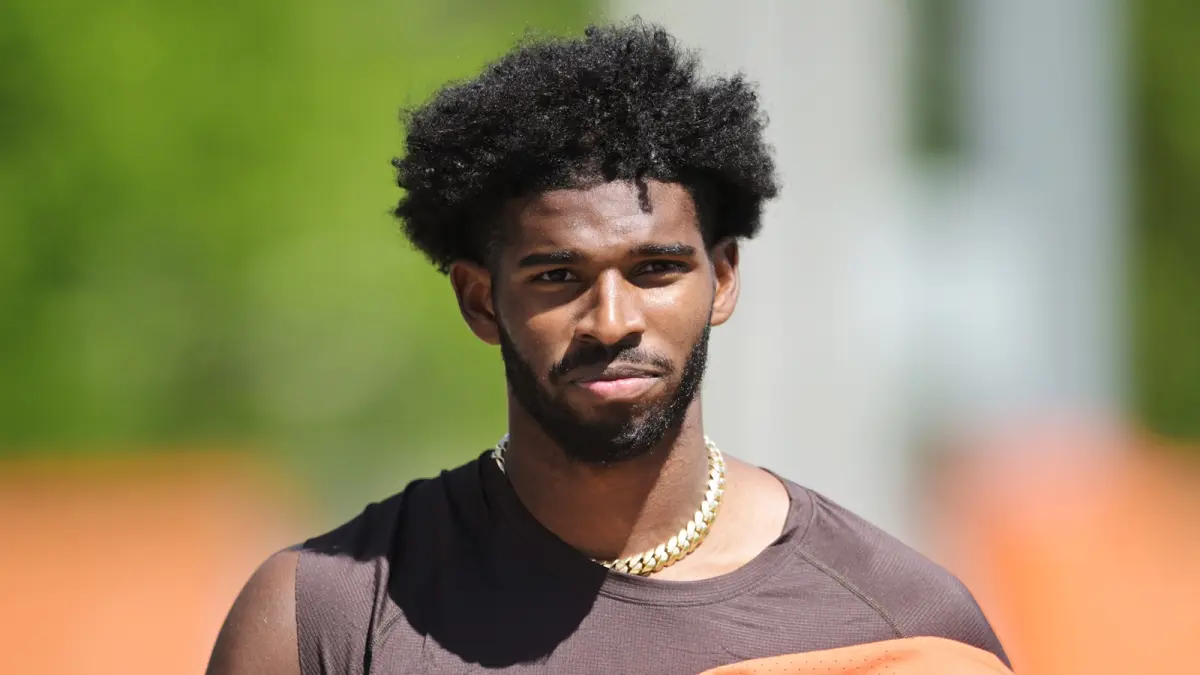 Shedeur Sanders Opens Up About Staying Locked In While His Dad Deion ...