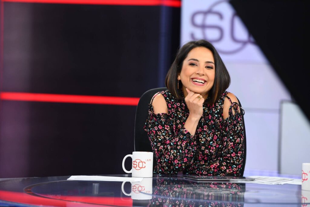 Veteran ESPN Anchor Announces Exit After Years with the Network - TMSPN