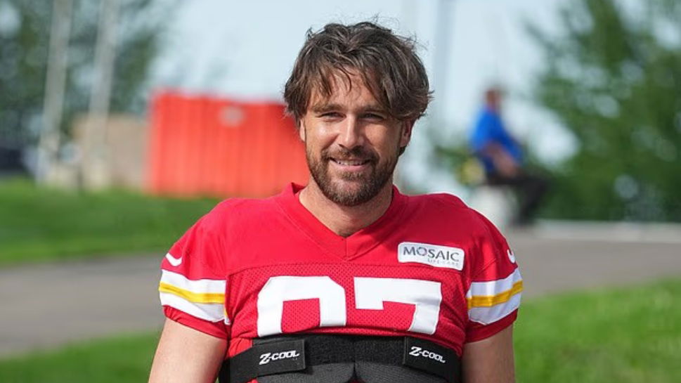 Travis Kelce Stuns Fans with Unexpected Endorsement: 'Did Not See This ...