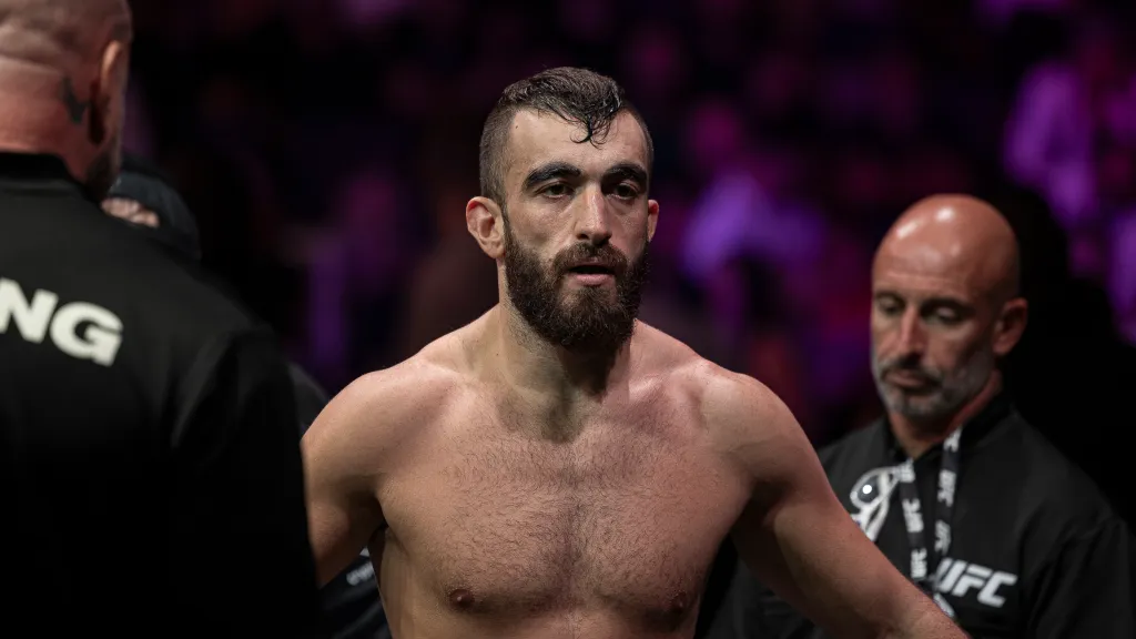 UFC Fighter Mohammad Yahya Endures Gruesome Eye Injury in Disturbing ...