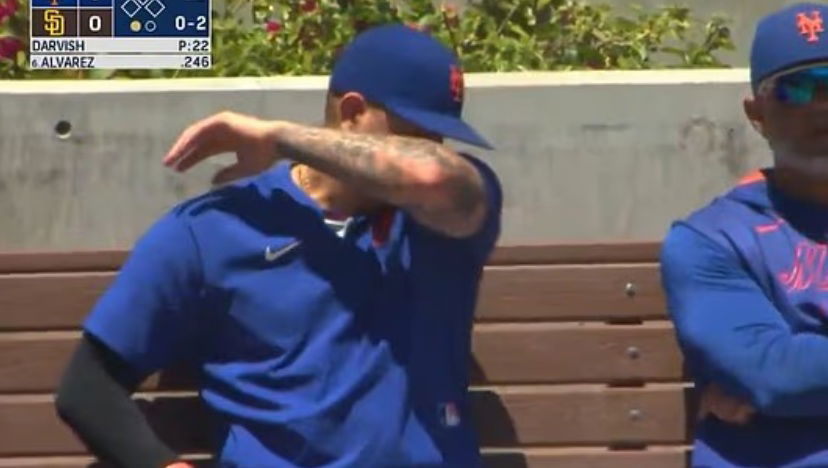 Mets Pitcher Breaks Down After Being Traded in the Middle of Game - TMSPN