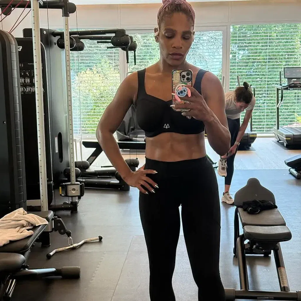 Serena Williams Flaunts Sculpted Abs in Post-Workout Gym Selfies: ‘Working on My Angles’ - TMSPN