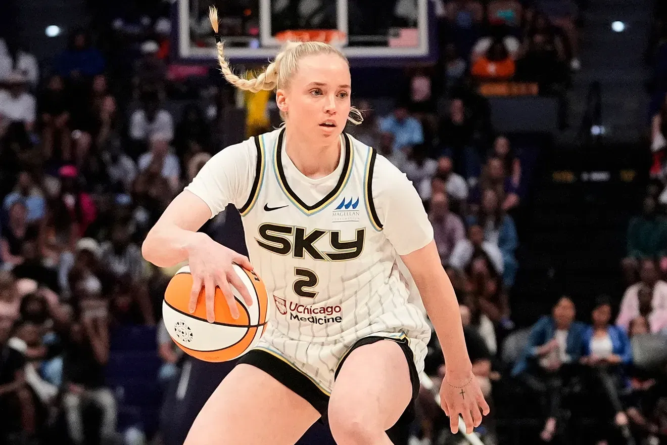 WNBA Rookie Hailey Van Lith Stuns Fans With Dramatic New Look - TMSPN