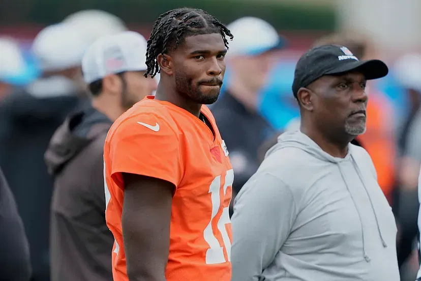 NFL Legend Claims NFL “Blackballed” Shedeur Sanders in Stunning Draft ...