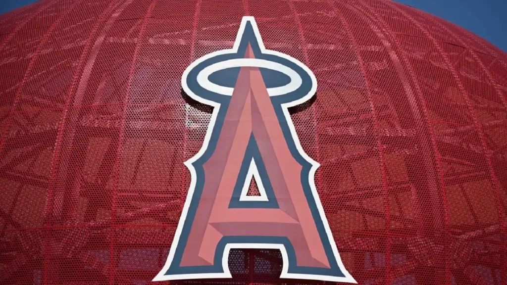 Angel Stadium Suffers Embarrassing Water Leak After Game - TMSPN