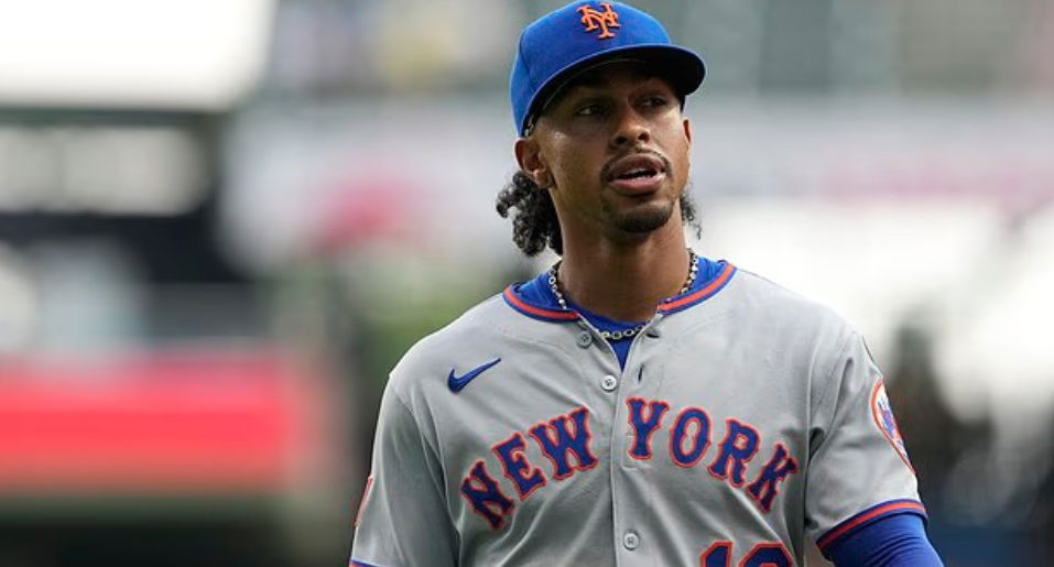 MLB’s Francisco Lindor Erupts in Dugout After Costly Error Leads to Loss - TMSPN