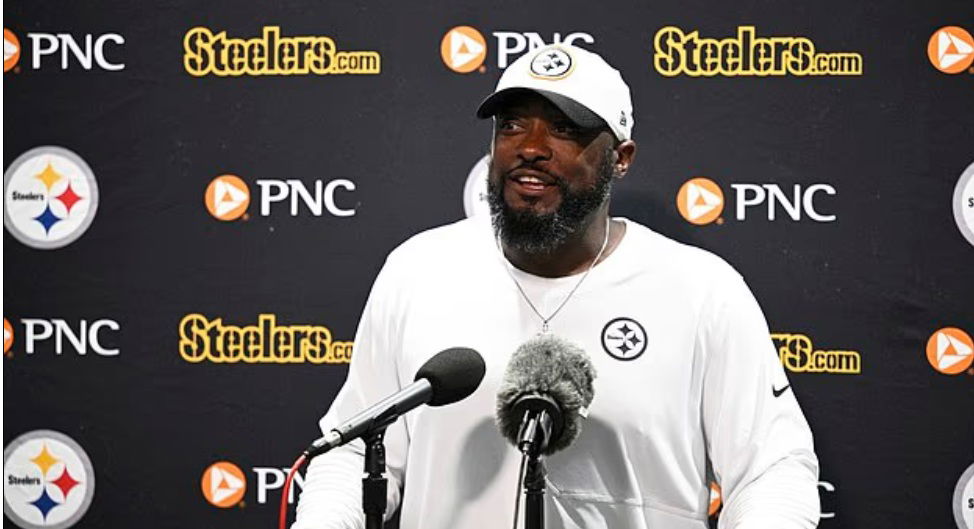 Steelers Coach Caught in Awkward Exchange During Post-Game Press ...
