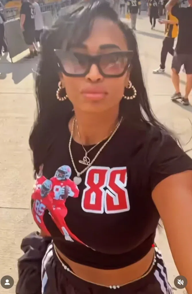 Pilar Sanders Shows Off ‘Sassy’ Look for Son Shilo’s Buccaneers Game ...