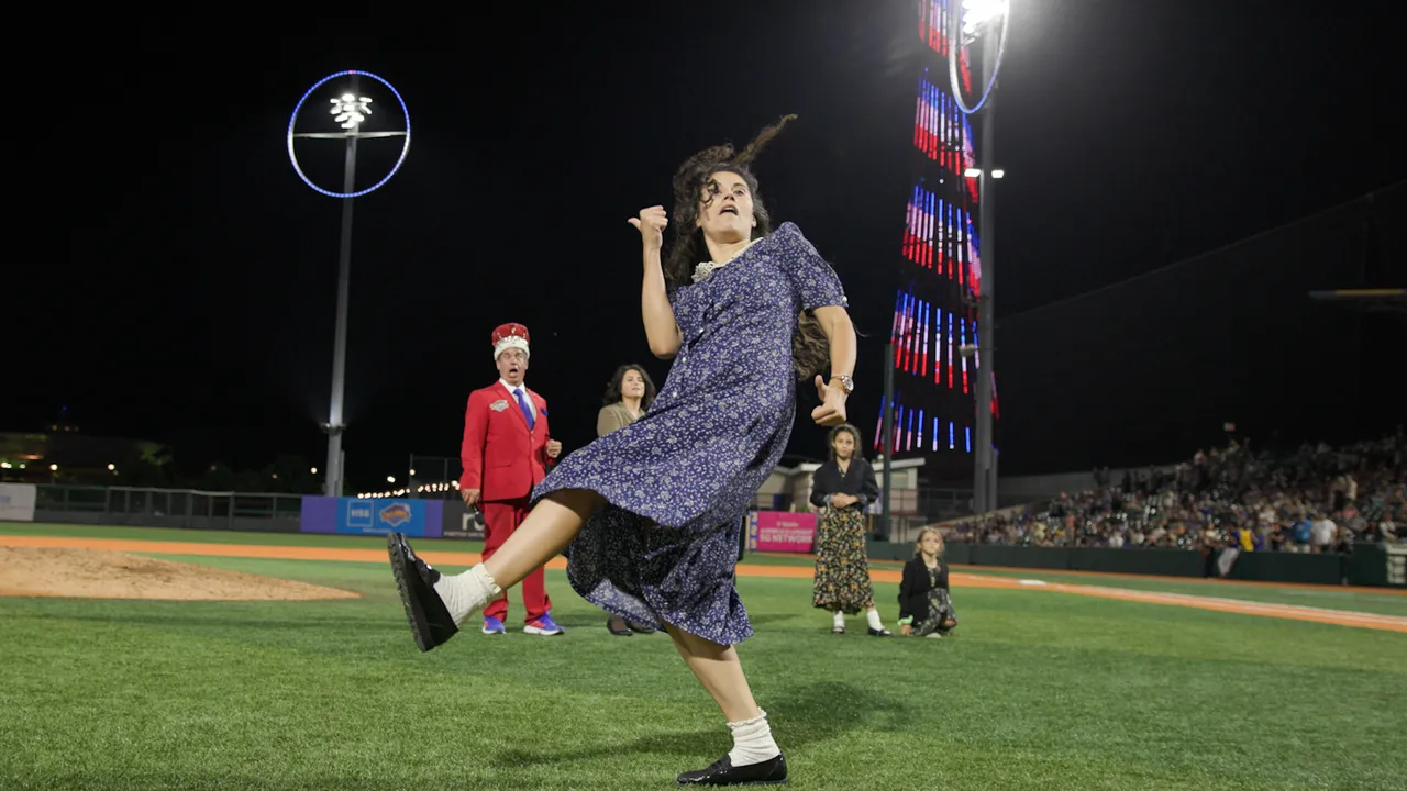 Coney Island’s Annual Seinfeld Night Hits Peak Chaos with Hilarious ...