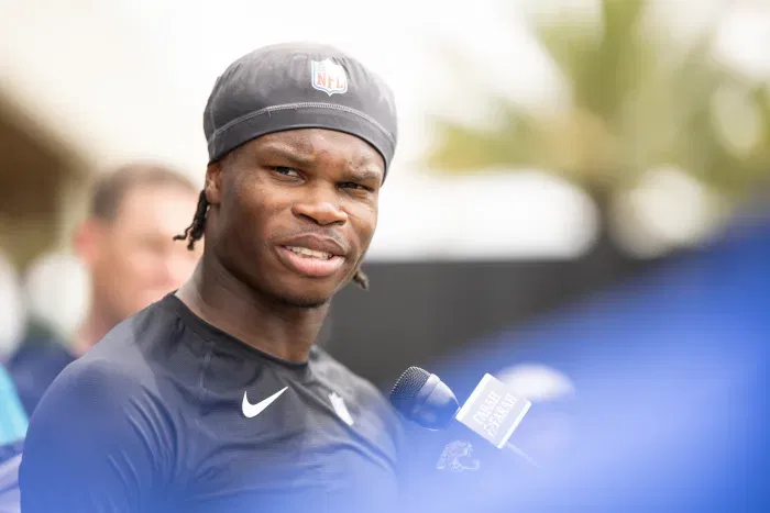 Fans Remain Divided Over Travis Hunter’s Performance in NFL Debut - TMSPN