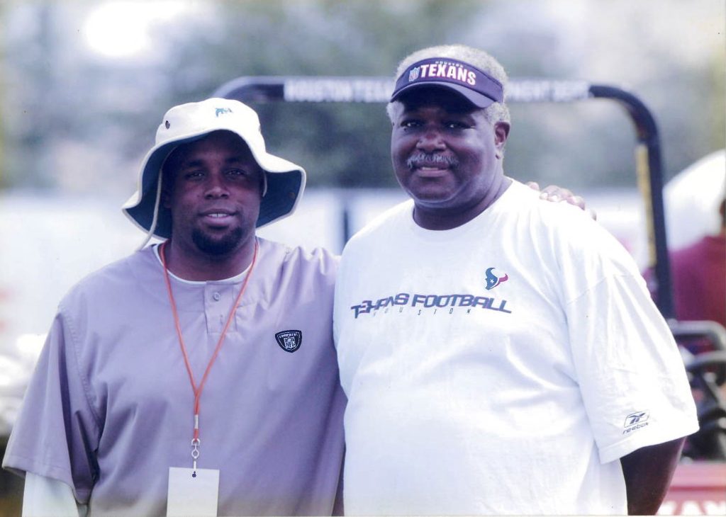 Veteran NFL Executive, Father of Dolphins GM Chris Grier, Passes Away ...