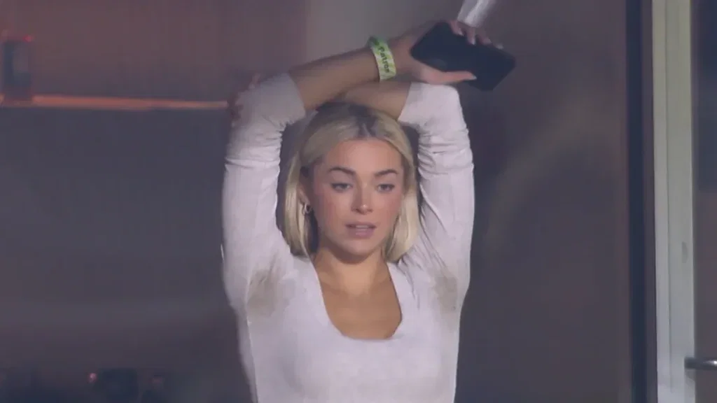 Livvy Dunne Turns an Embarrassing TV Moment at Pirates Game into a ...
