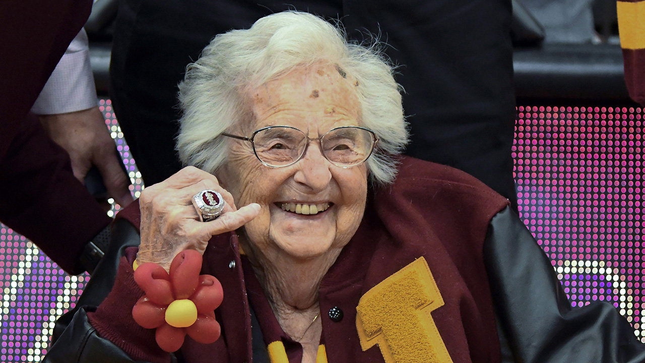 How Sister Jean Shaped Generations at Loyola Chicago - TMSPN