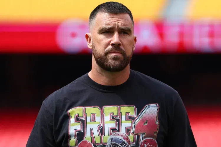 Travis Kelce Hit with $14,491 Fine for ‘Obscene Gesture’ in NFL Game ...