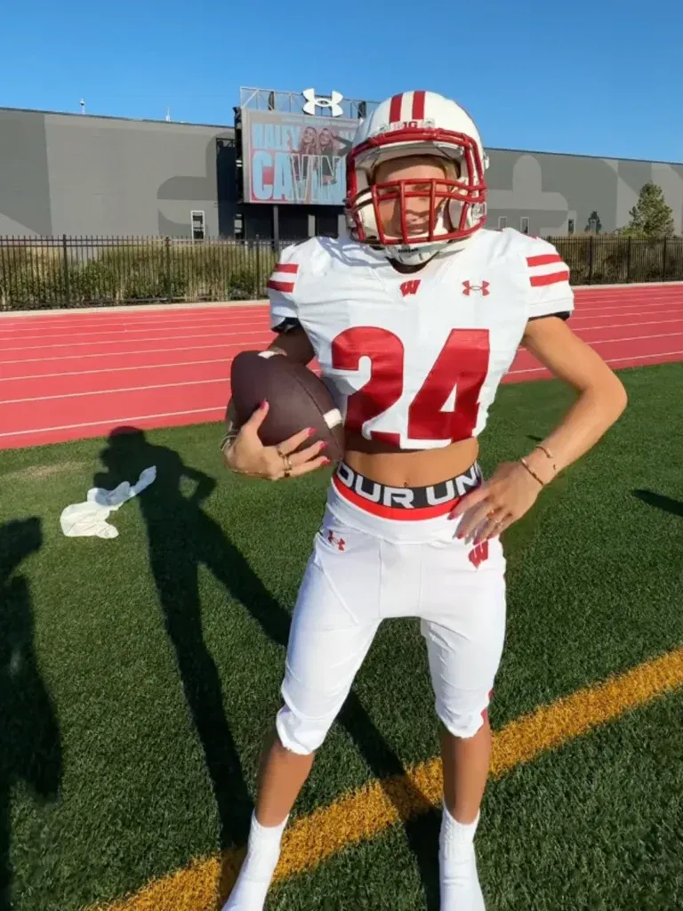 Haley Cavinder Suits Up in Fiancé Jake Ferguson’s Full Wisconsin ...