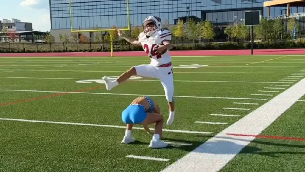 Haley Cavinder Suits Up in Fiancé Jake Ferguson’s Full Wisconsin ...