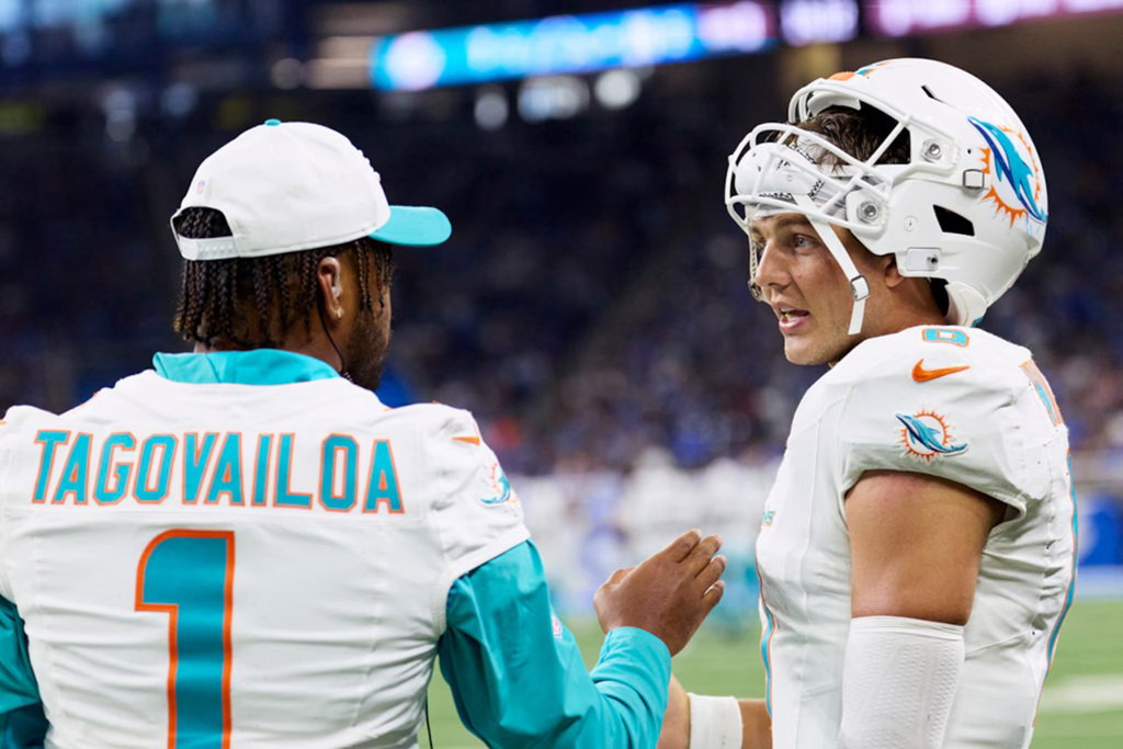 Once-Promising NFL QB Slips Away To Cabo With Glamorous Wife After ...