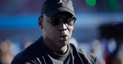 NBA Icon Michael Jordan Shocks Fans by Revealing His Favorite NFL Team ...