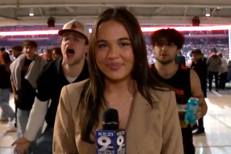 Sports Reporter Faces Chaos as Screaming Fans Disrupt Live Game ...