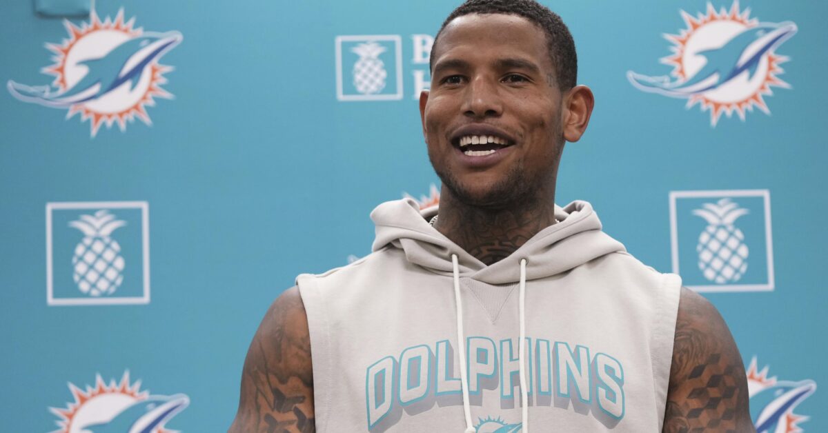 Dolphins TE Darren Waller Compares Two-TD Game vs. Jets to Feeling ...