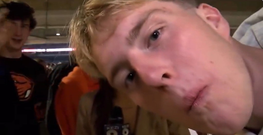Sports Reporter Faces Chaos as Screaming Fans Disrupt Live Game ...
