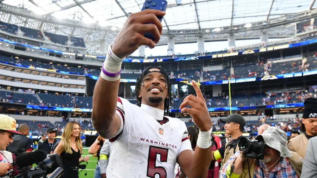 Jayden Daniels Celebrates Commanders’ Huge Win Over Chargers with USC ...