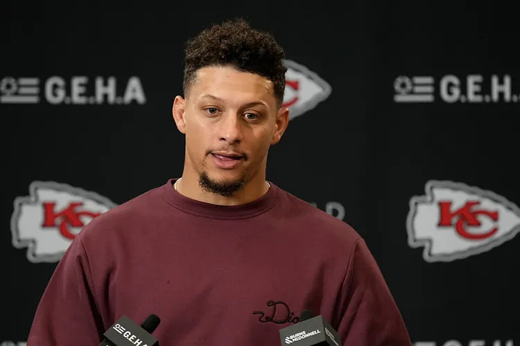 Patrick Mahomes Called Out for Major Mistake vs. Colts: “Trying to Be ...
