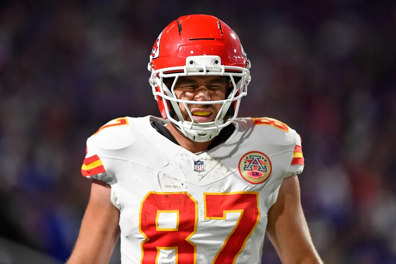 Fans Once Again Rally Around Travis Kelce in Latest Pro Bowl Voting ...