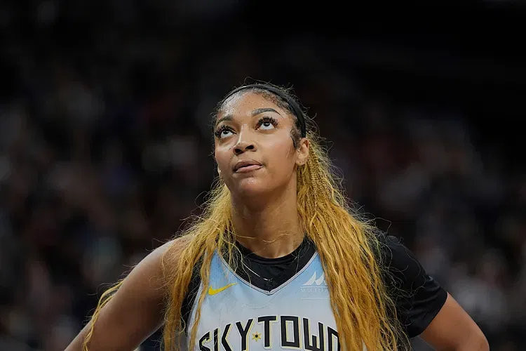 WNBA Fans Take Aim at Angel Reese as League Opens With Clark vs ...