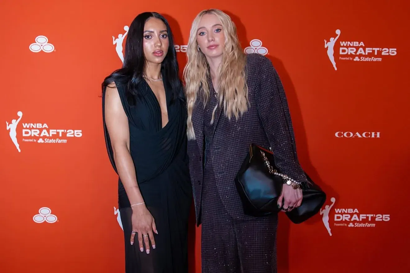 Azzi Fudd’s Playful Autograph Moment Sparks New Rumors About Paige ...