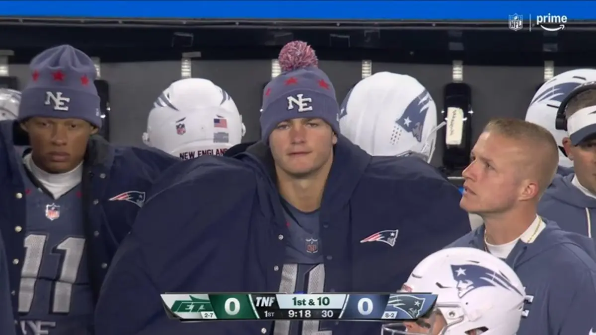 Everyone Cracked the Same Joke About Drake Maye’s Giant Coat on ‘TNF ...