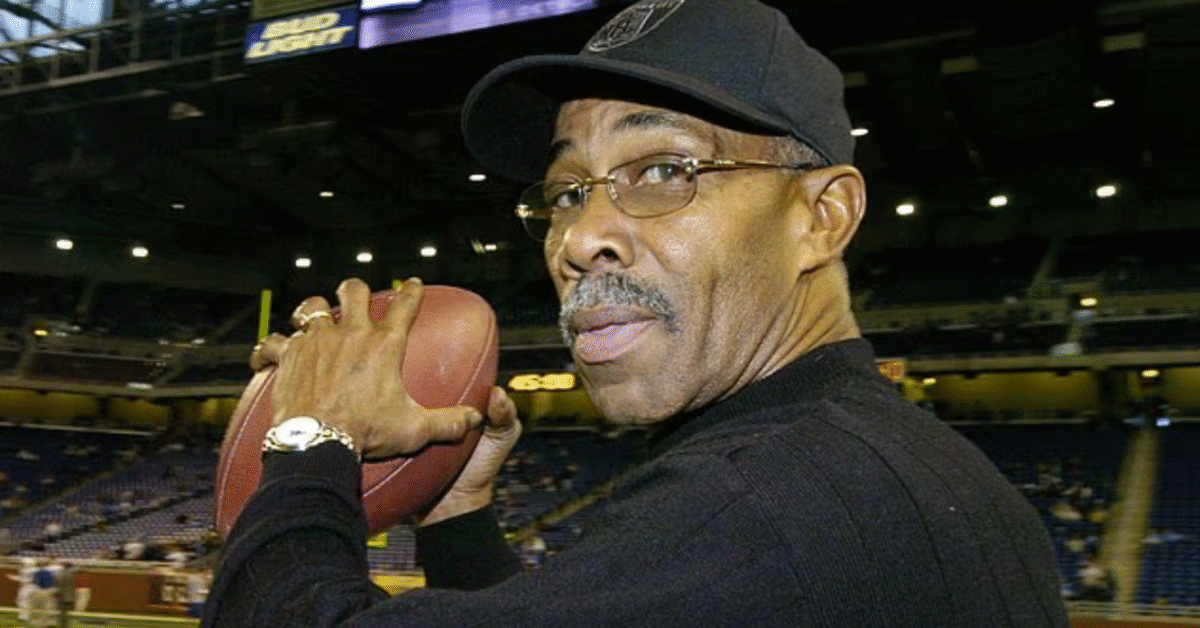 Pro Football Hall of Fame Issues Apology After Falsely Announcing NFL ...