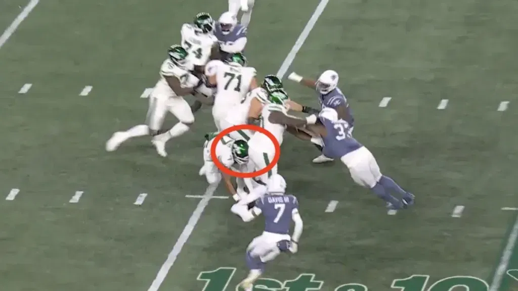 Justin Fields Just Delivered the Jets’ New Era Version of the ‘Butt ...