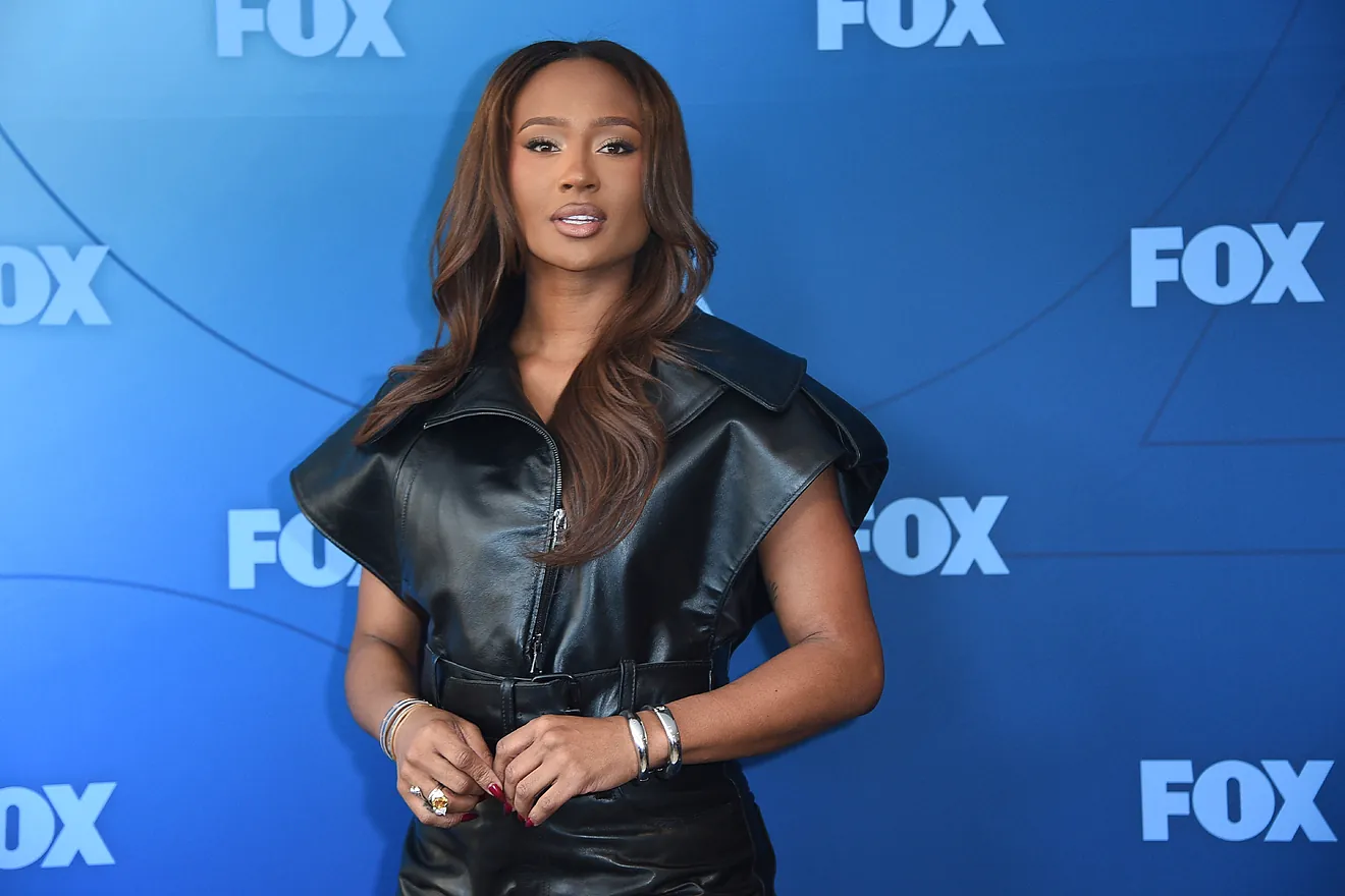 Kayla Nicole Throws Shade at Taylor Swift, Says Travis Kelce “Wasn’t ...