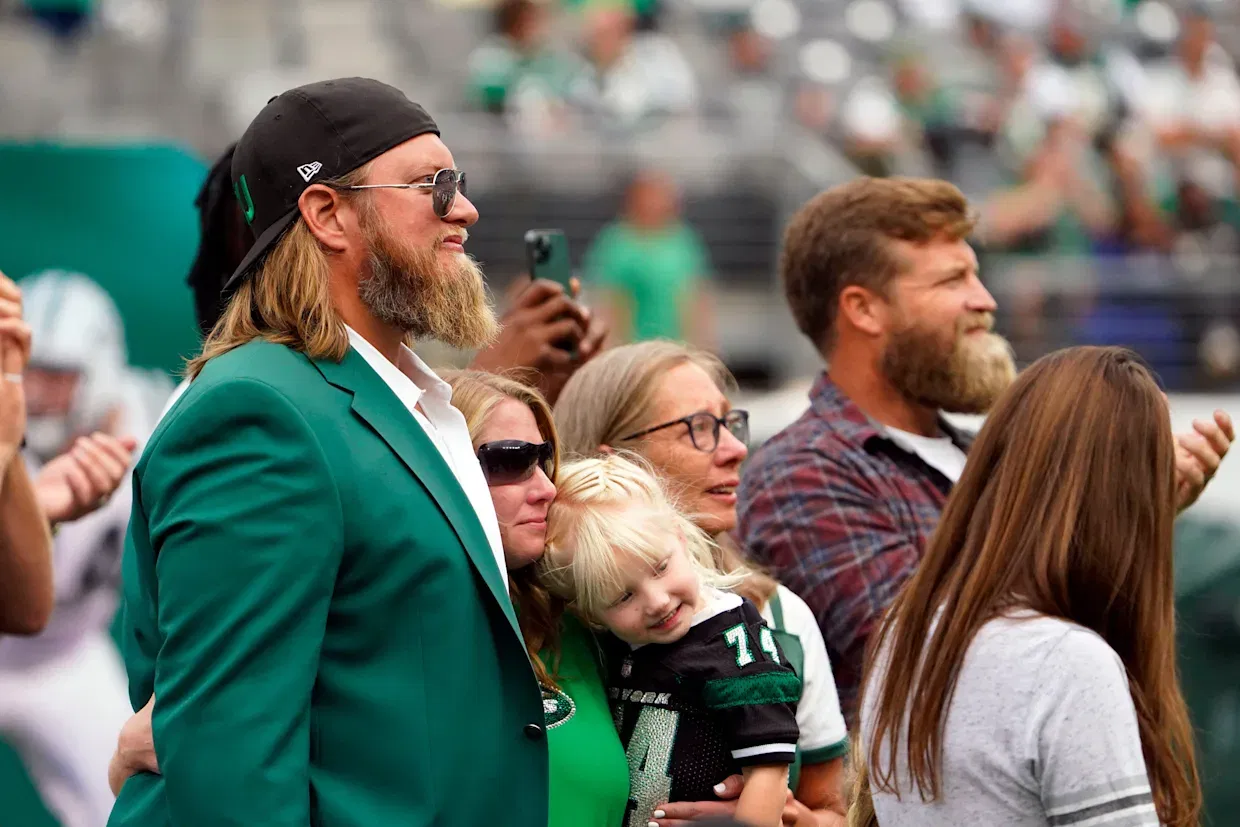 Nick Mangold’s Funeral Features Touching Tribute from Former Jets ...