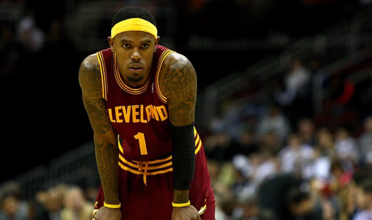 Awkward Scene Unfolds as NBA Legend Tries to Use Fame to Avoid Being ...