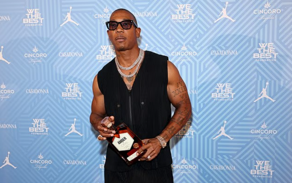 Painful Moment as Ja Rule Sends Errant Golf Shot Flying Into Crowd at ...
