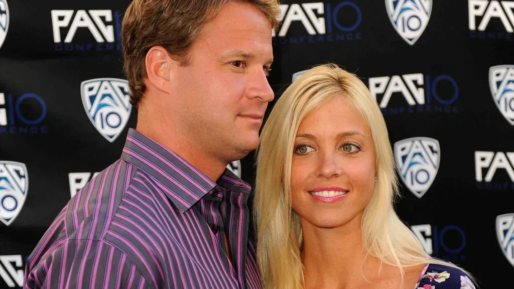 LSU Coach Lane Kiffin Sparks Buzz Showing Off Rebels Fit With Layla - TMSPN