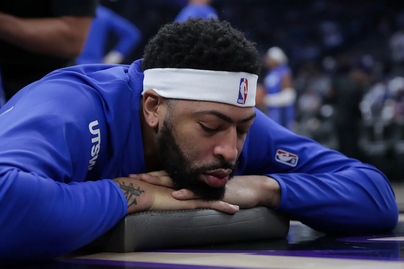 Anthony Davis Emerges as Trade Target for One Surprising Team - TMSPN