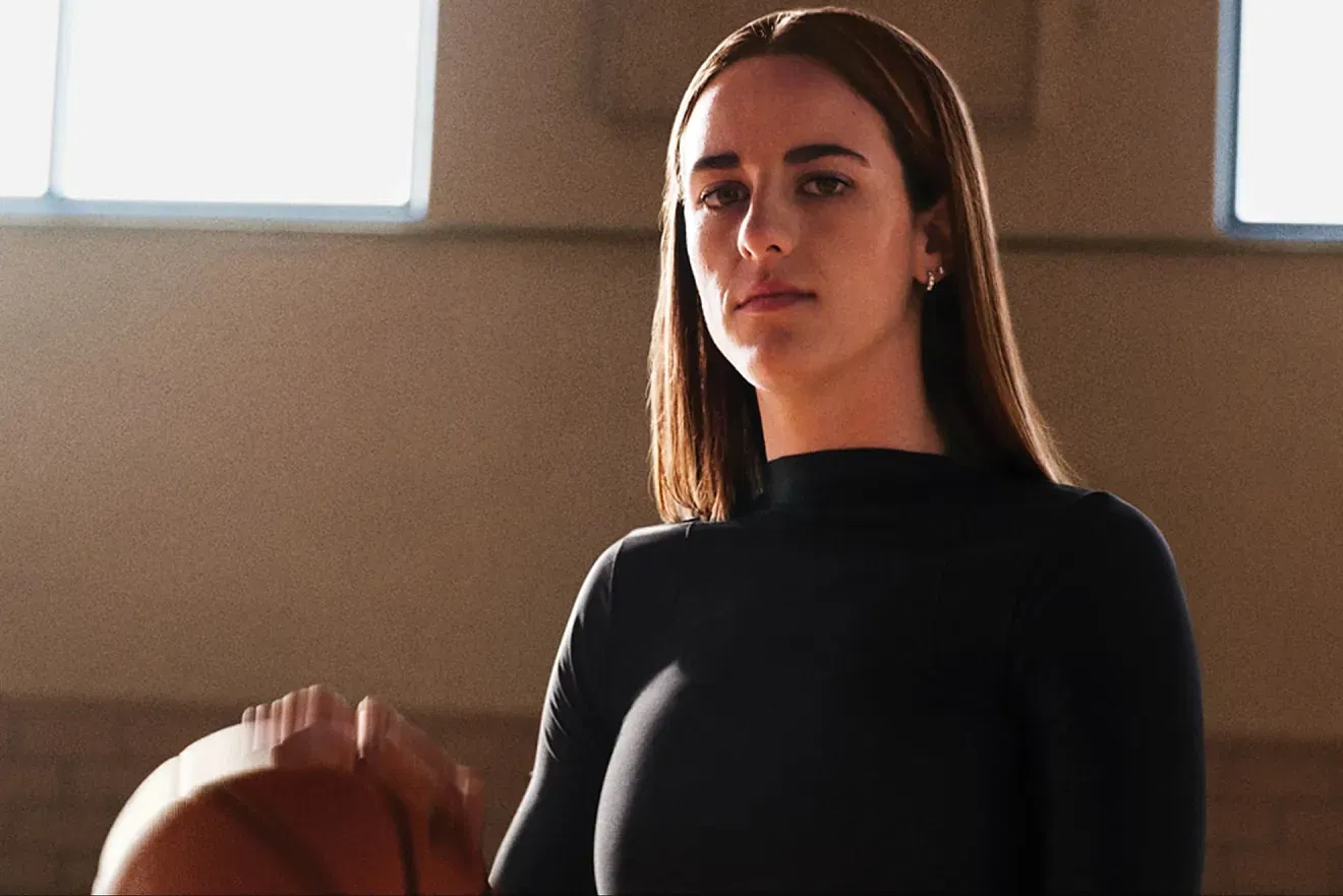 Caitlin Clark Defends Stephen Curry, Criticizes NBA Officiating - TMSPN