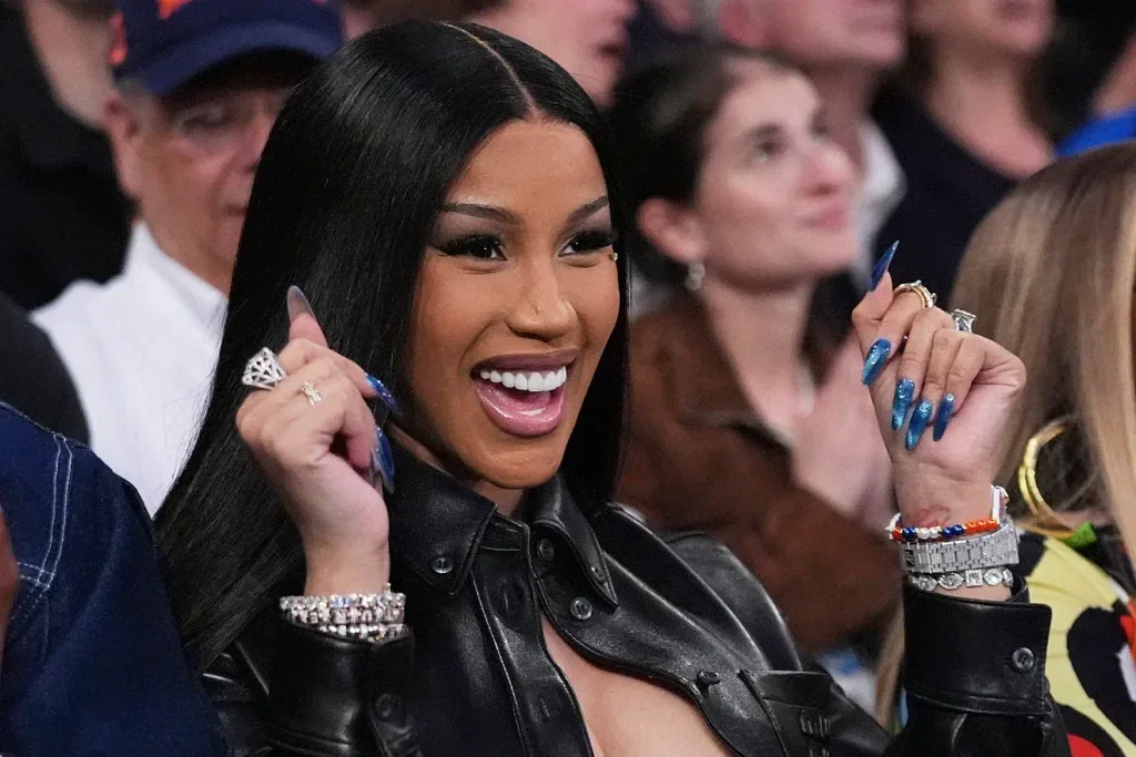 Cardi B Confirms Breakup With Stefon Diggs, Speaks Out as BIA Takes Aim ...