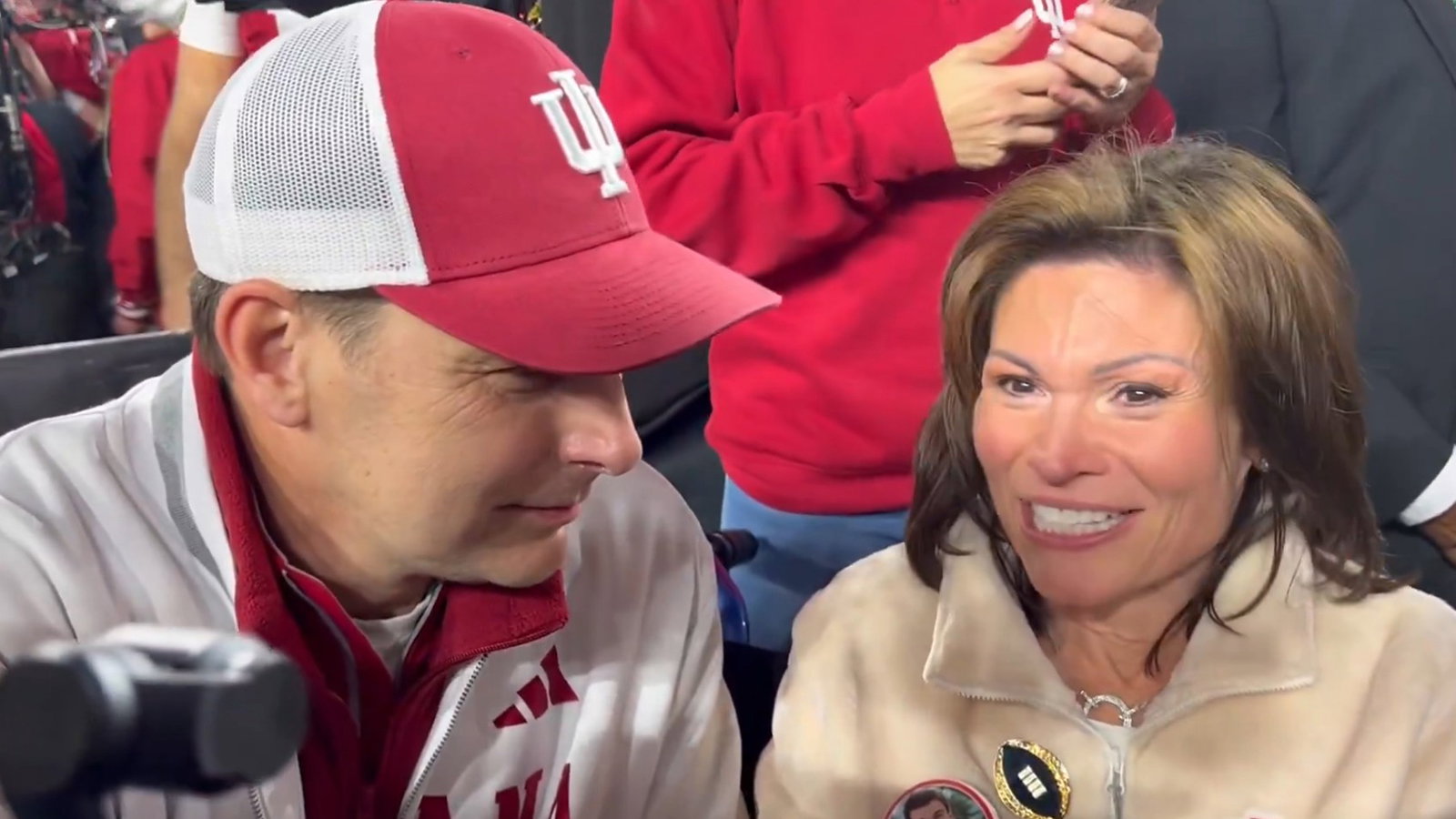 Fernando Mendoza’s Mom Wins the Internet With Joke About His Touchdown ...