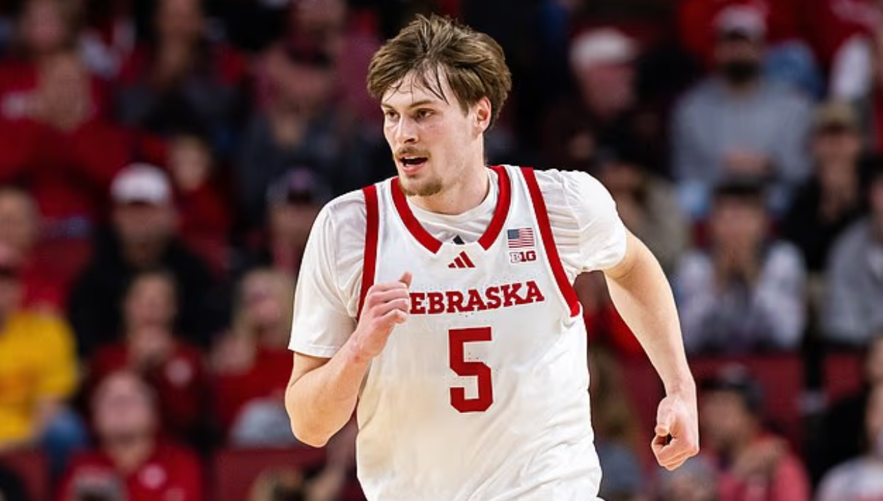 Outrage Erupts After College Hoops Player Mimics Gun Gesture Toward ...